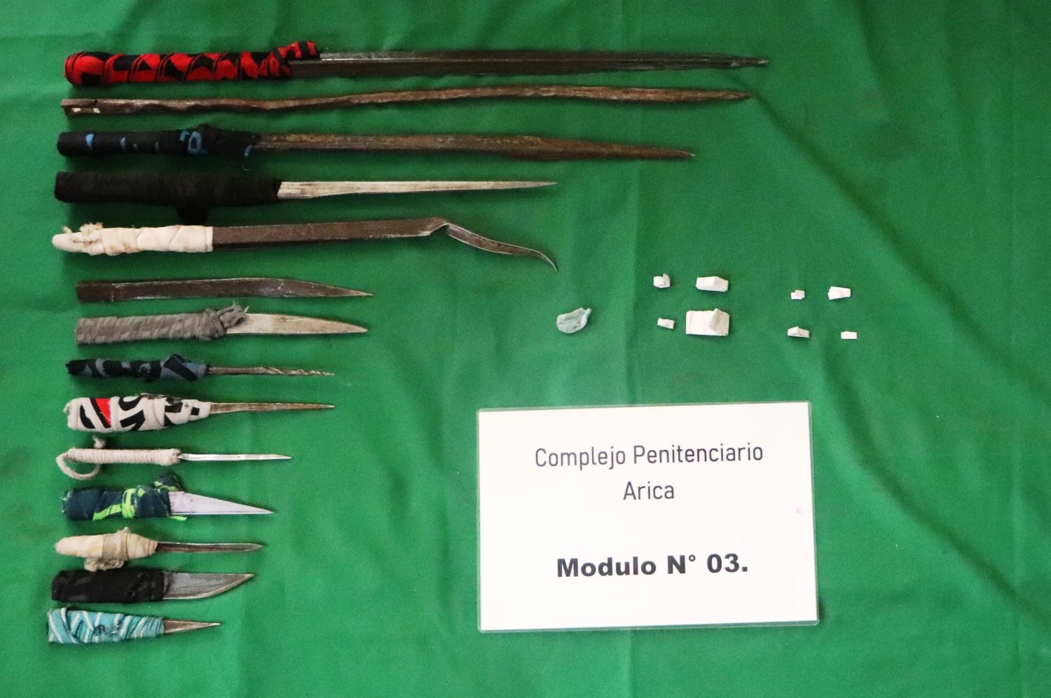 Nuevo allanamiento en la cárcel de Arica permitió incautar armas ...